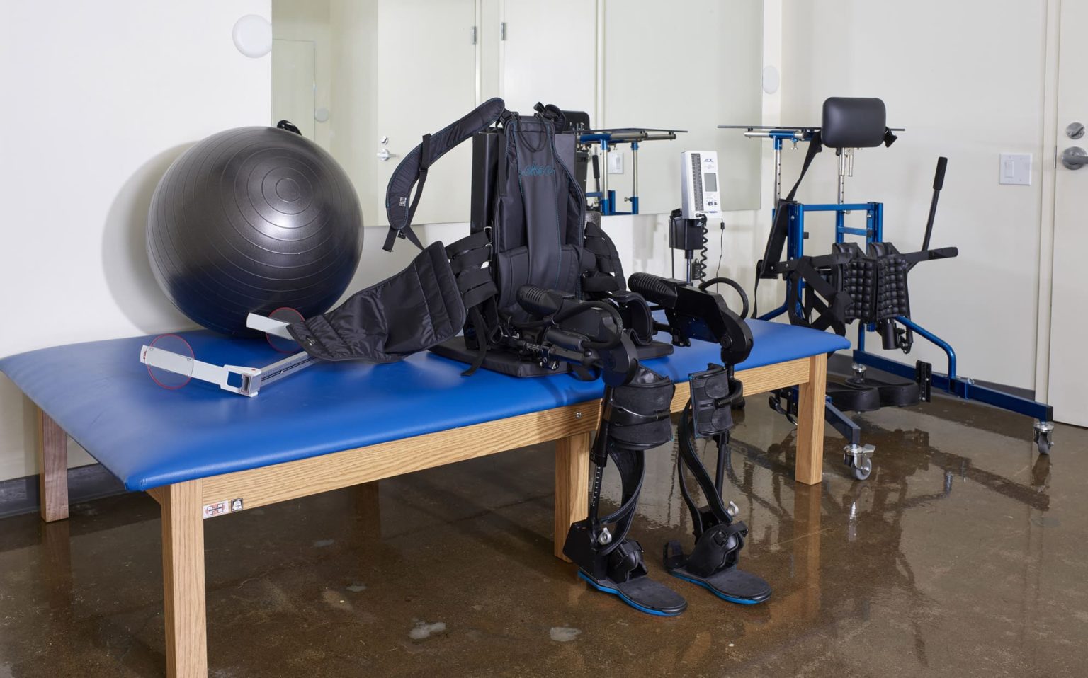 How Do Exoskeleton Suits Help People With Paralysis Stand and Walk Again?