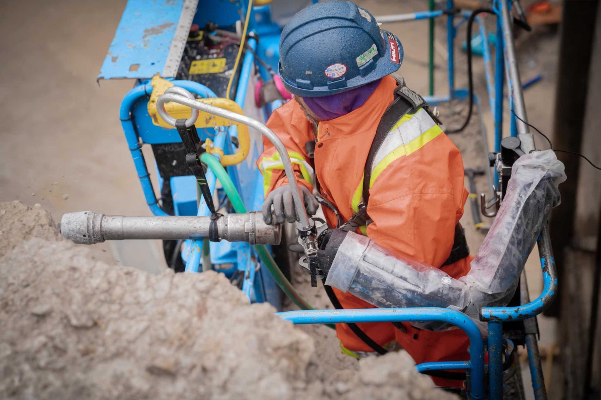 The Main Issues of Lifting Heavy Materials at Work and How Exoskeletons ...